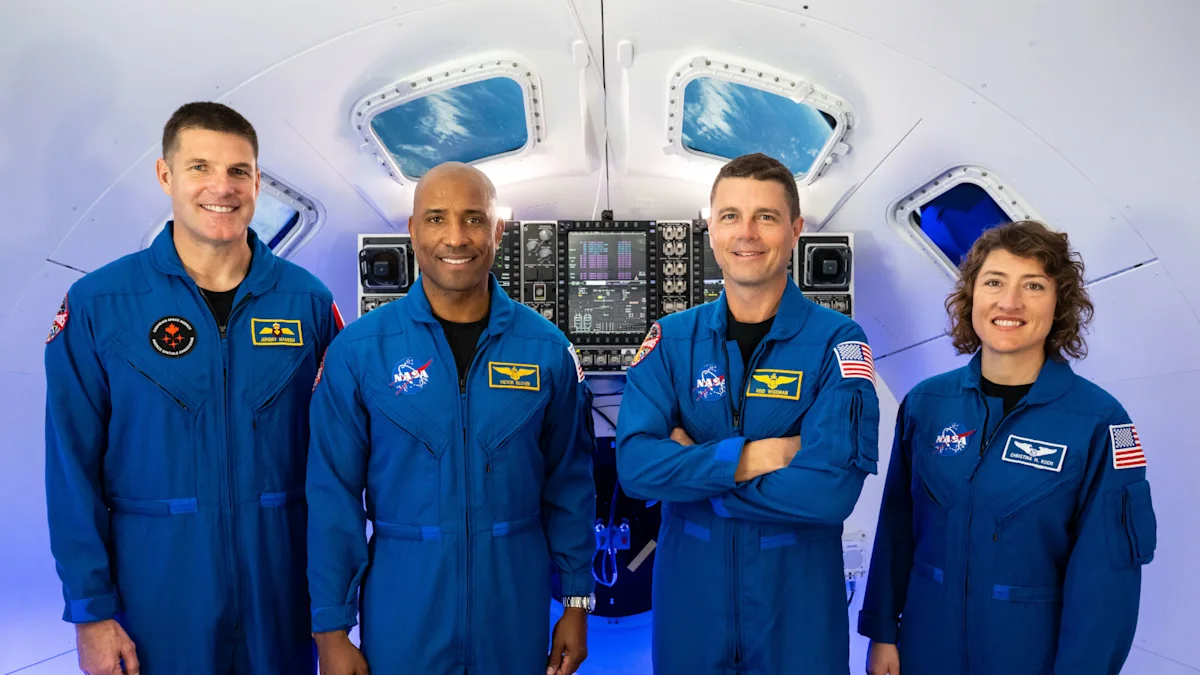 Canadian astronaut Jeremy Hansen chosen to fly around the Moon on ...