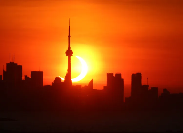 Toronto records its hottest temperature in nine years amid heat wave ...