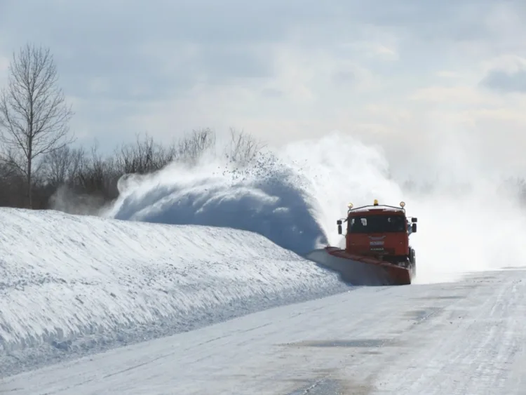 Thundersnow is a rare and electrifying experience - The Weather Network