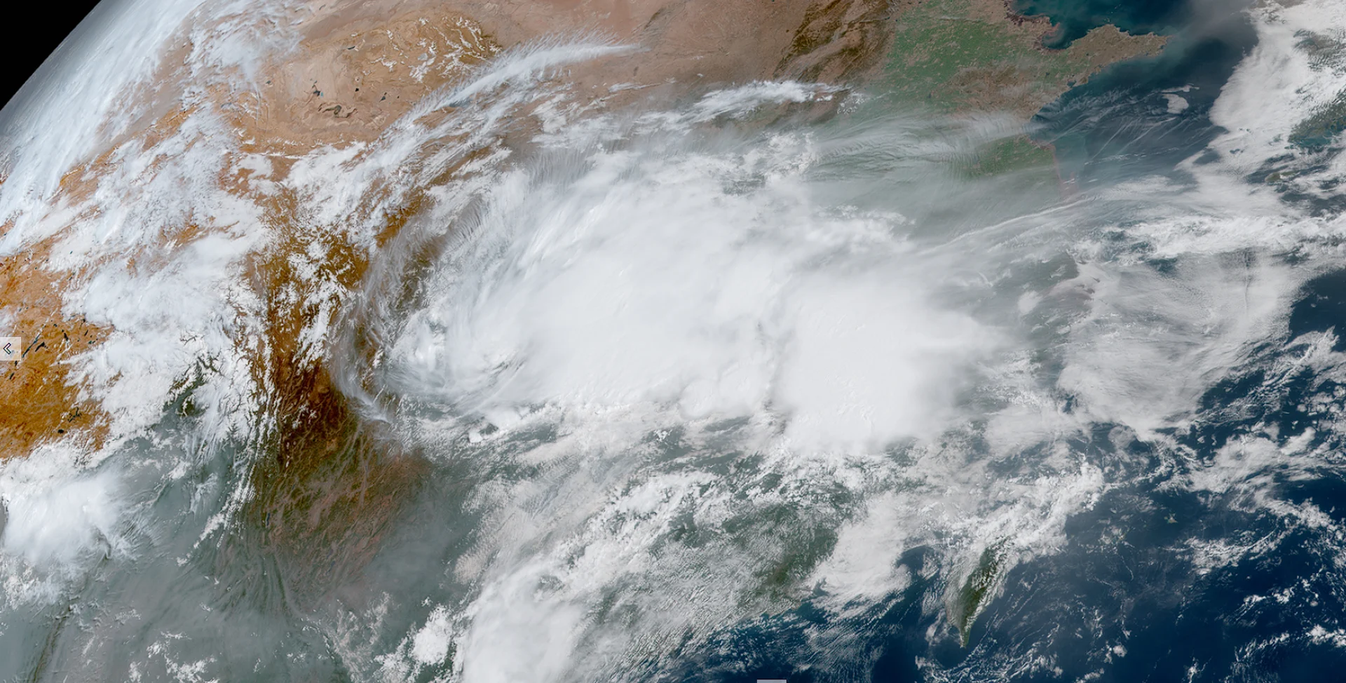 Severe storms in China unleash huge hail, cherry blossom blizzard - The ...