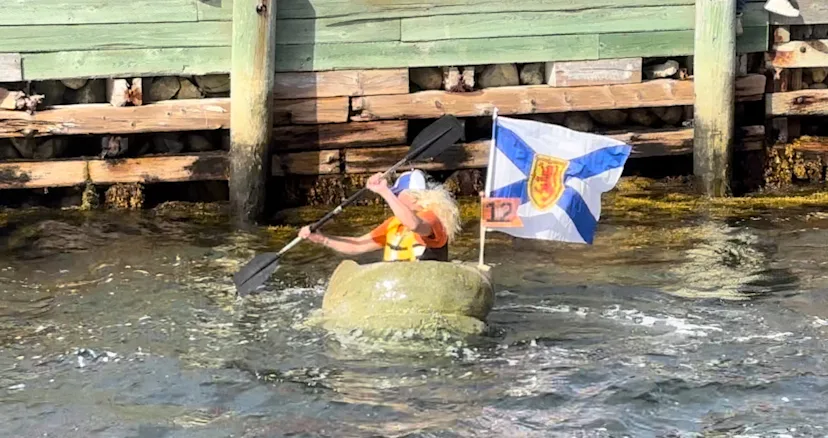 Giant pumpkin paddlers battle the wind in Nova Scotia regatta - The ...