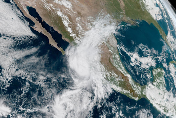 Popular Mexican tourist city braces for Hurricane Orlene landfall - The ...