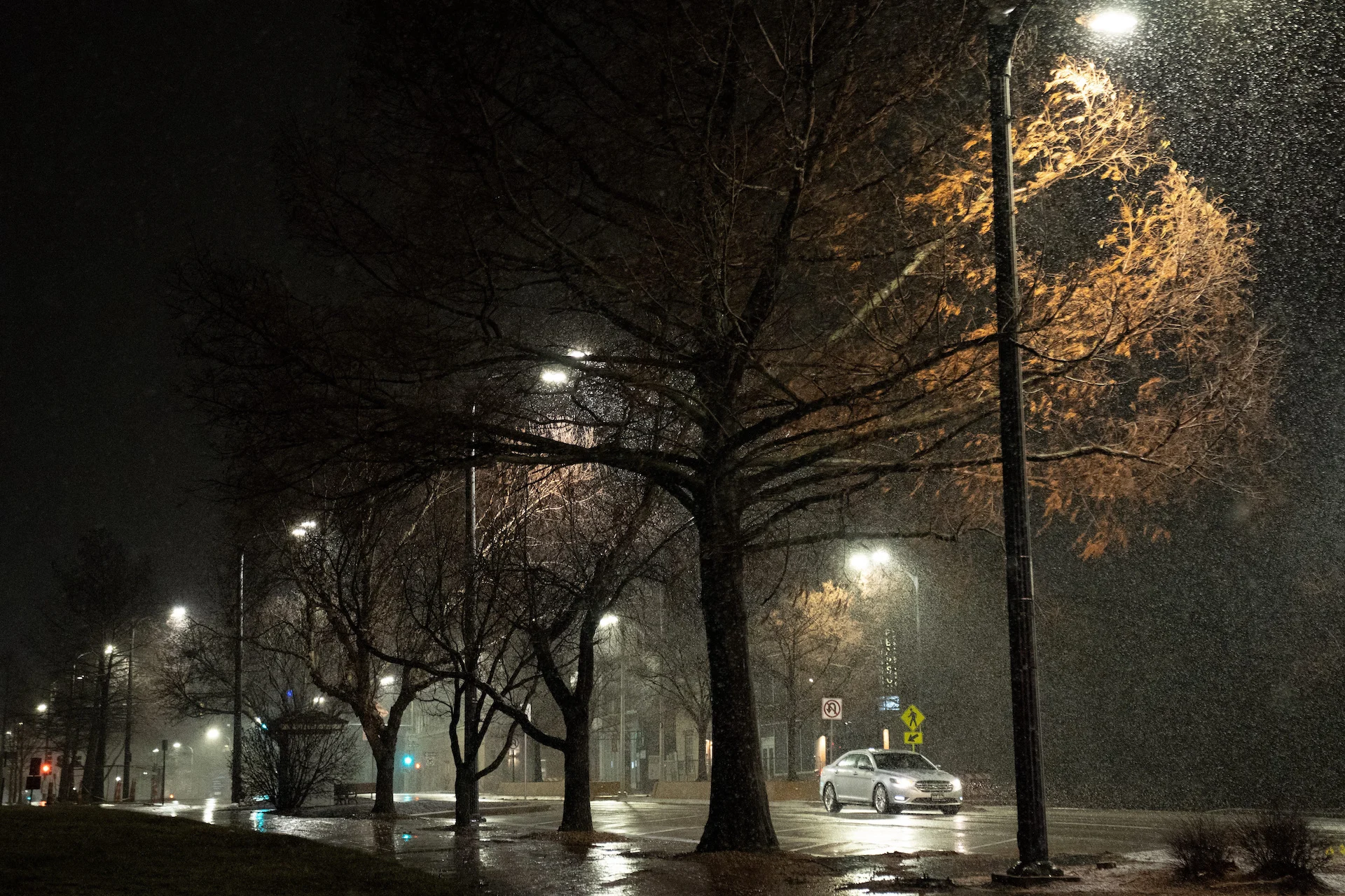 Deadly U.S. storm bringing downpours and fierce winds to East; 3 dead ...