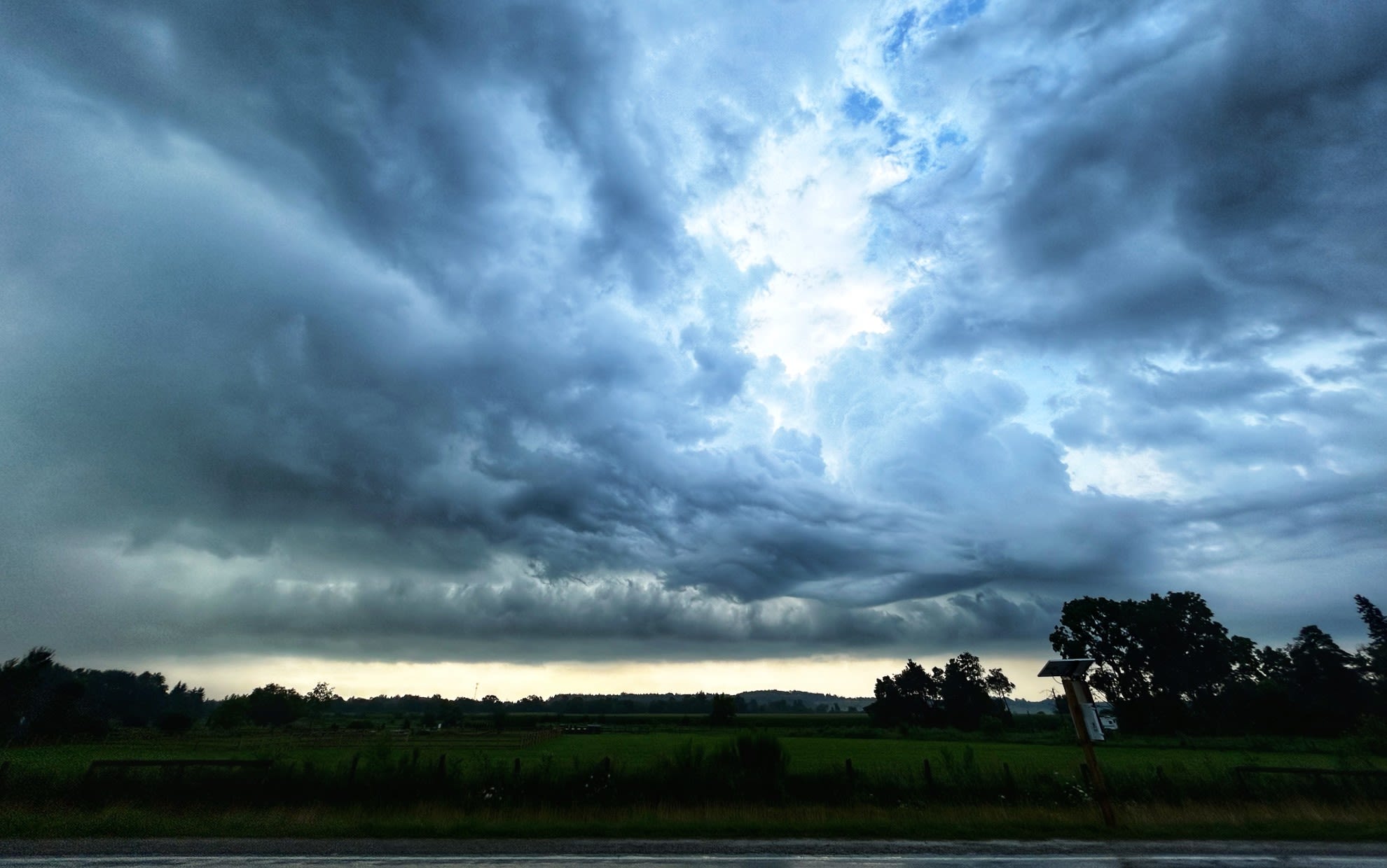 Risk of severe thunderstorms before rain clears out of Ontario - The ...