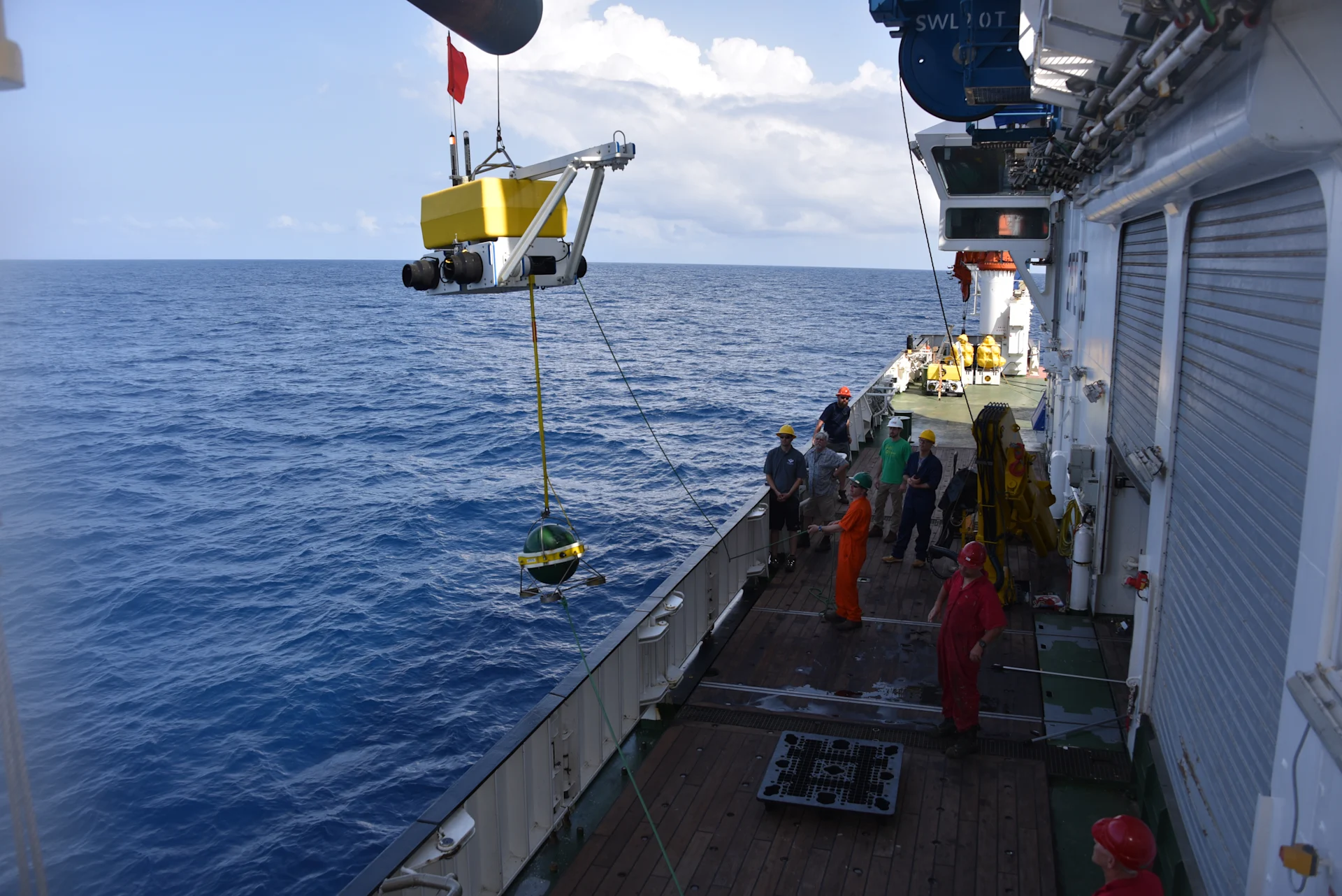 The Atlantic Ocean is getting wider and pushing continents apart, here ...