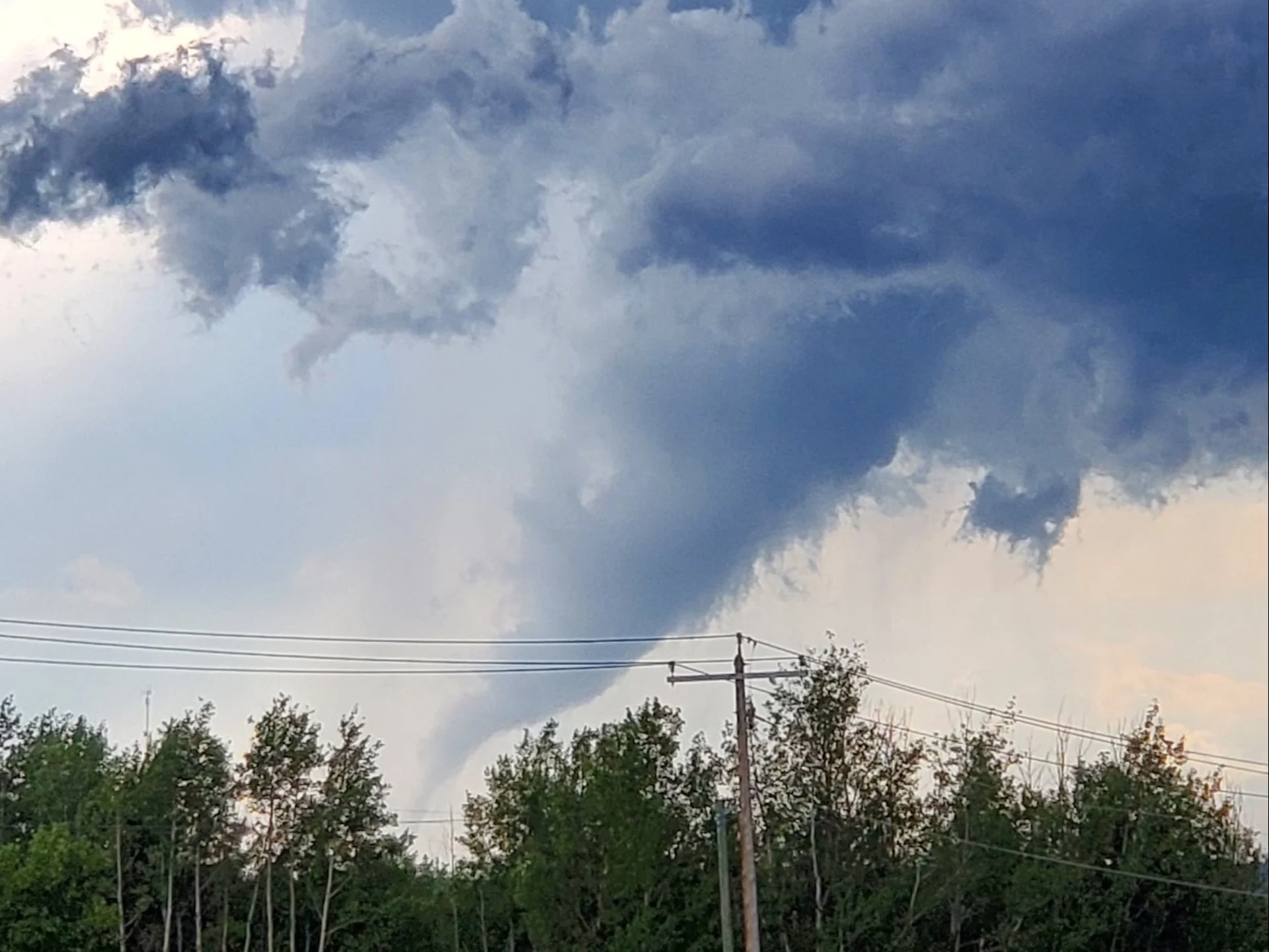 Tornado watches issued in Alberta amid severe storms firing up - The ...