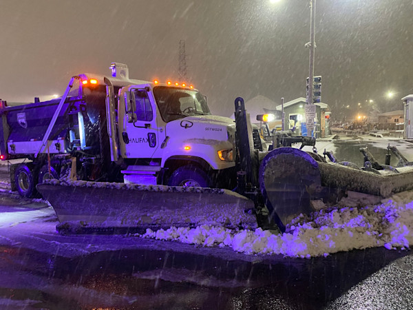 Heavy snow continues into Friday as disruptive storm hits Maritimes ...