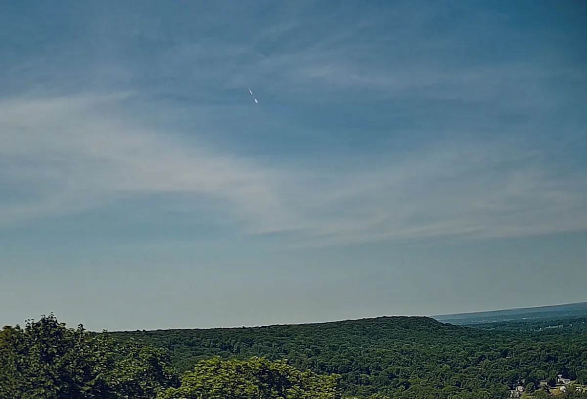 Rare daytime fireball spotted over New York, New Jersey - The Weather ...