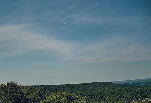 Rare daytime fireball spotted over New York, New Jersey - The Weather ...