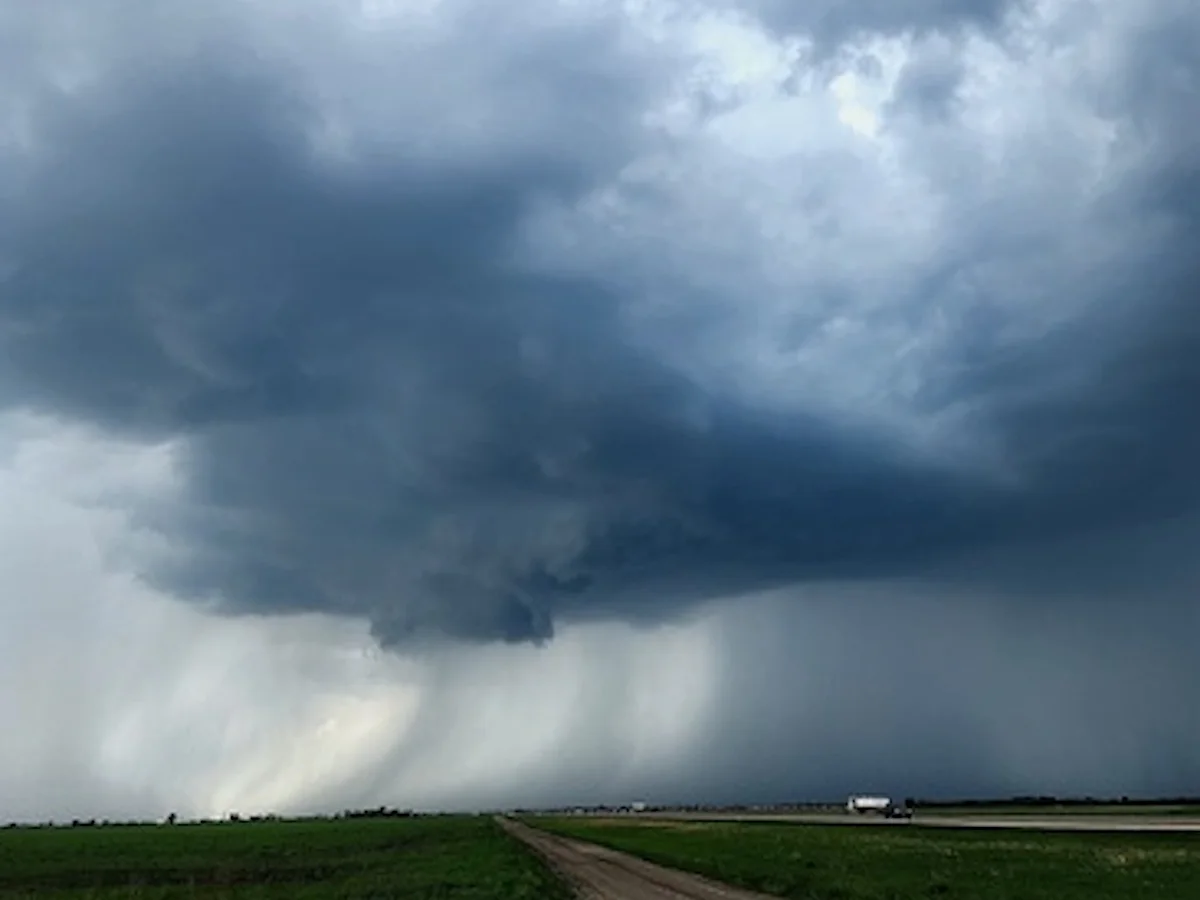 Blustery winds, downpours, hail mark eastern Prairies severe storm ...