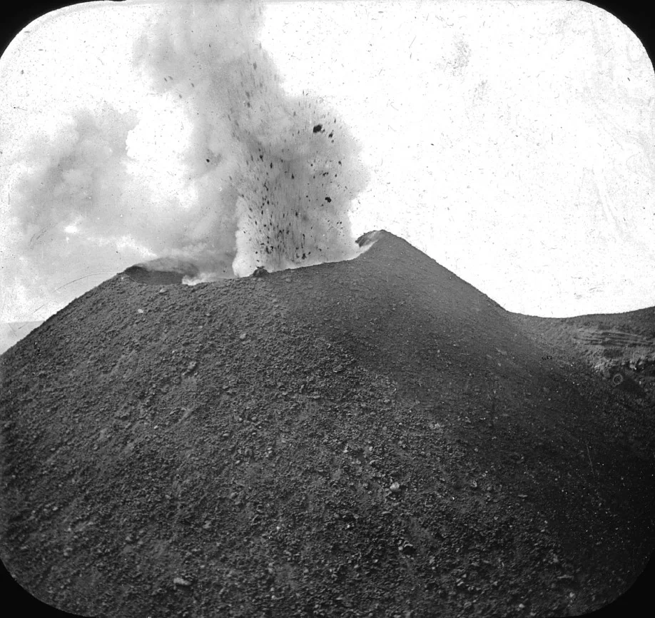The harrowing eruption of Mount Vesuvius — destroying and embalming ...