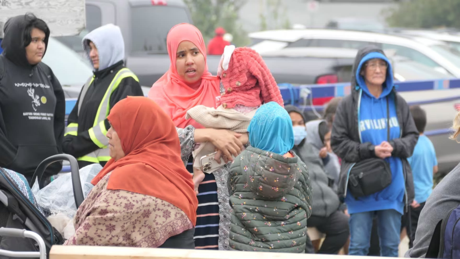 About 1,500 people airlifted out of Yellowknife Thursday, more flights ...