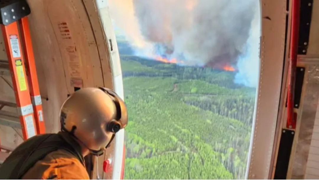 Wildfire burns out of control near Suncor's Firebag oil sands site in ...