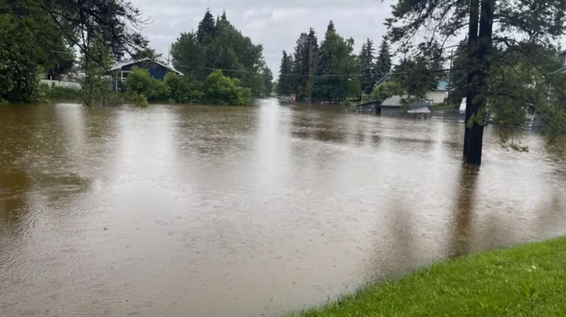 After the flood: Alberta communities assessing damage as water levels ...