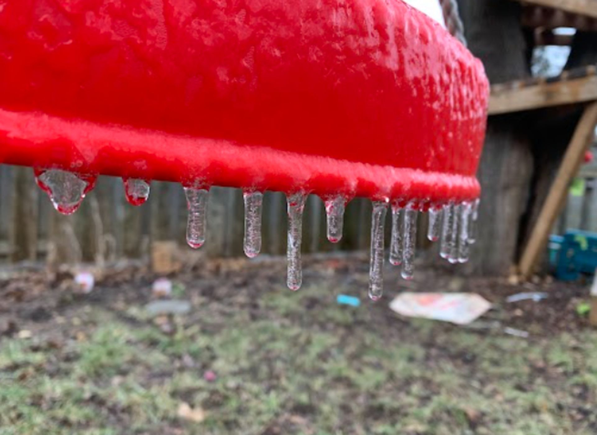 Hours of freezing rain prompt warnings in eastern Newfoundland, outages ...