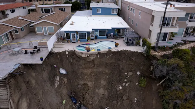 'Nerve-wracking': Homes on the verge of collapse along California coast ...