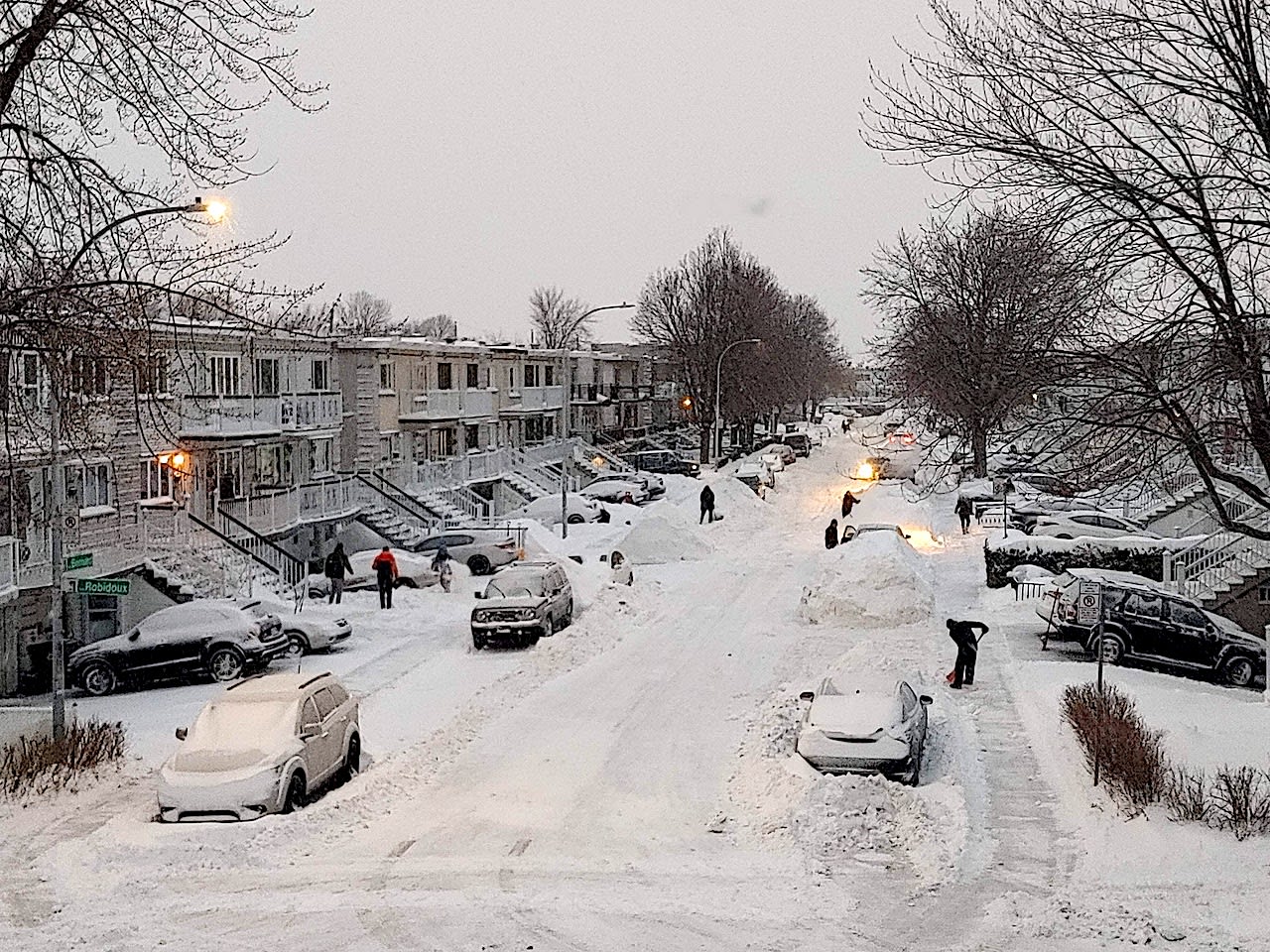 Quebec begins to dig out after powerful winter storm drops heavy snow ...
