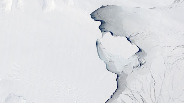 Iceberg nearly 3x the size of Toronto just broke off Antarctica - The ...