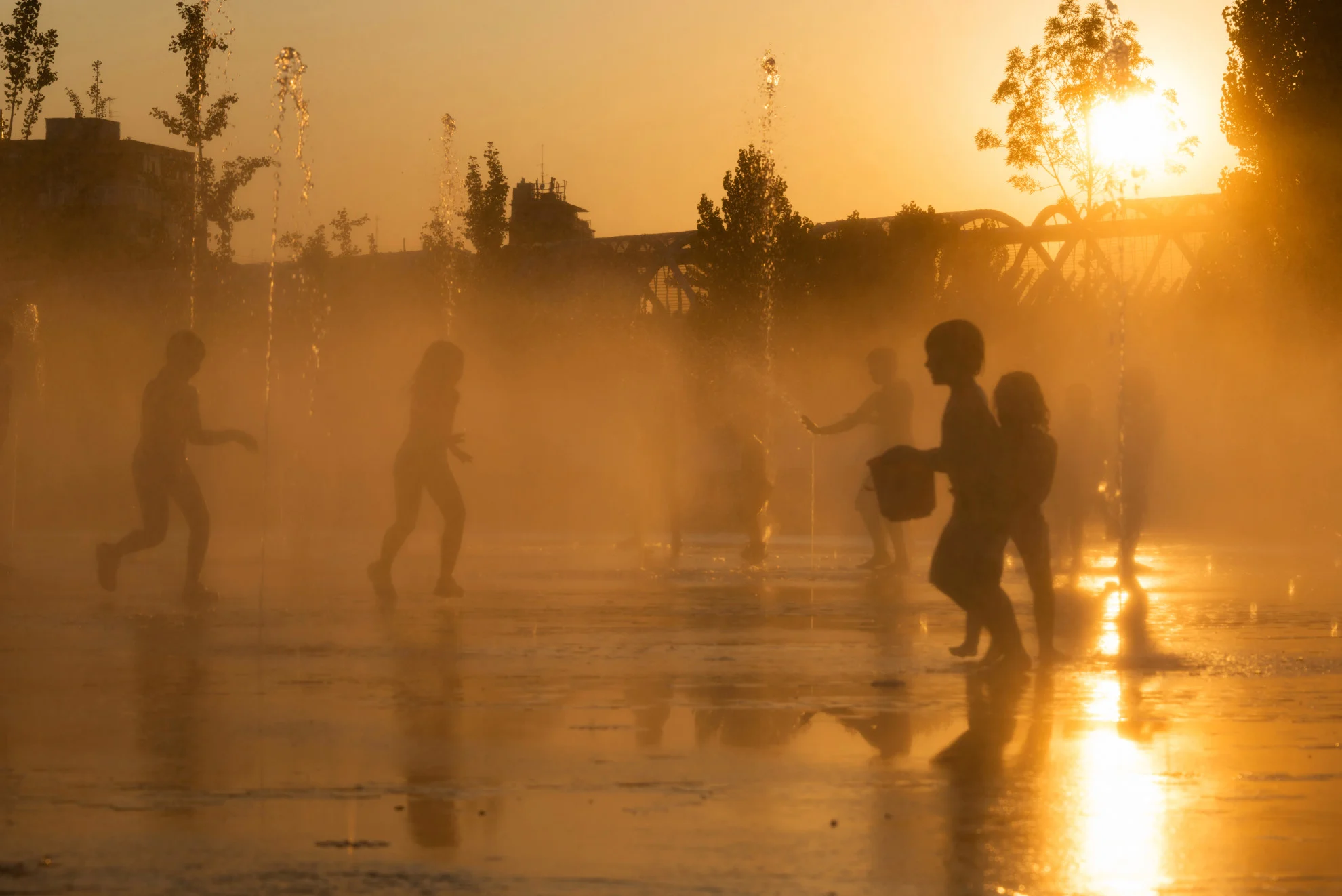 Feels like 40: Days of extreme heat hit Ontario and Quebec hard - The ...