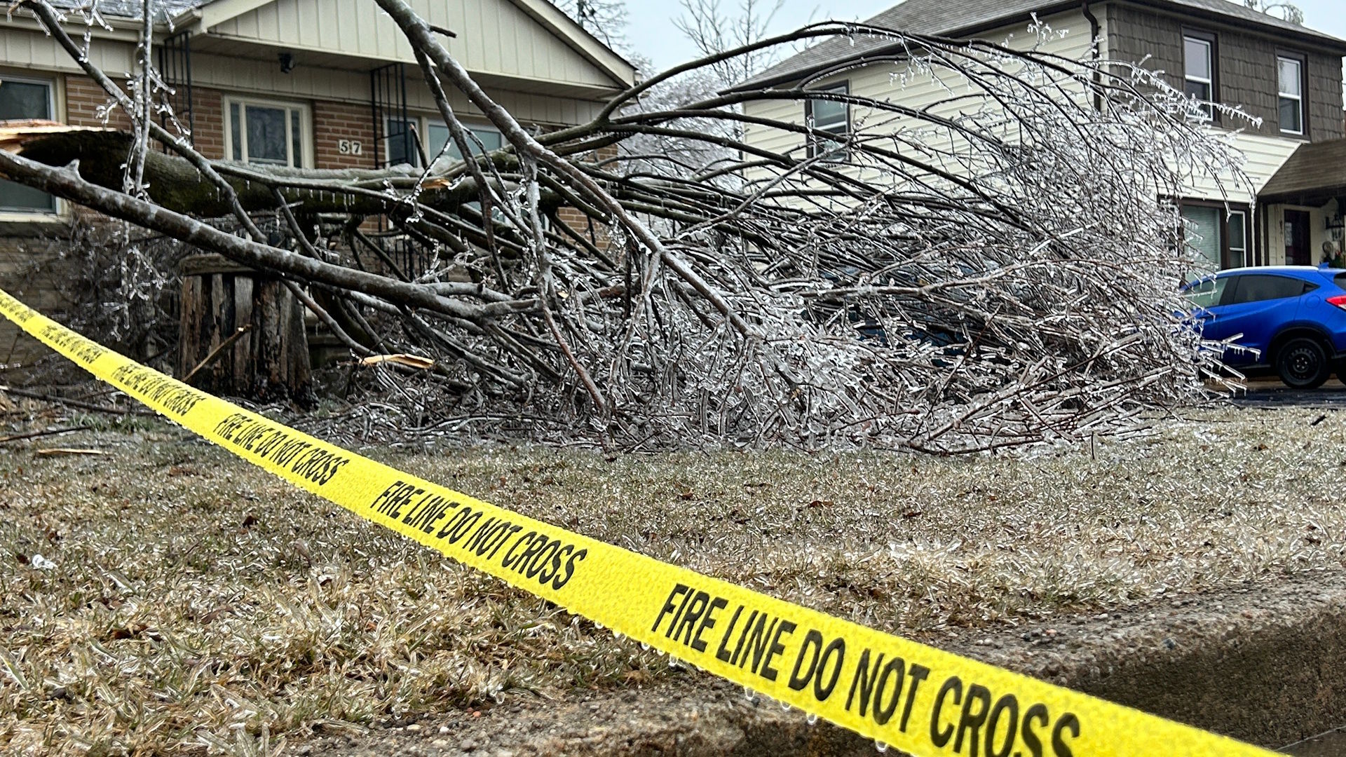 380,000+ power outages after major ice storm, cleanup underway - The ...