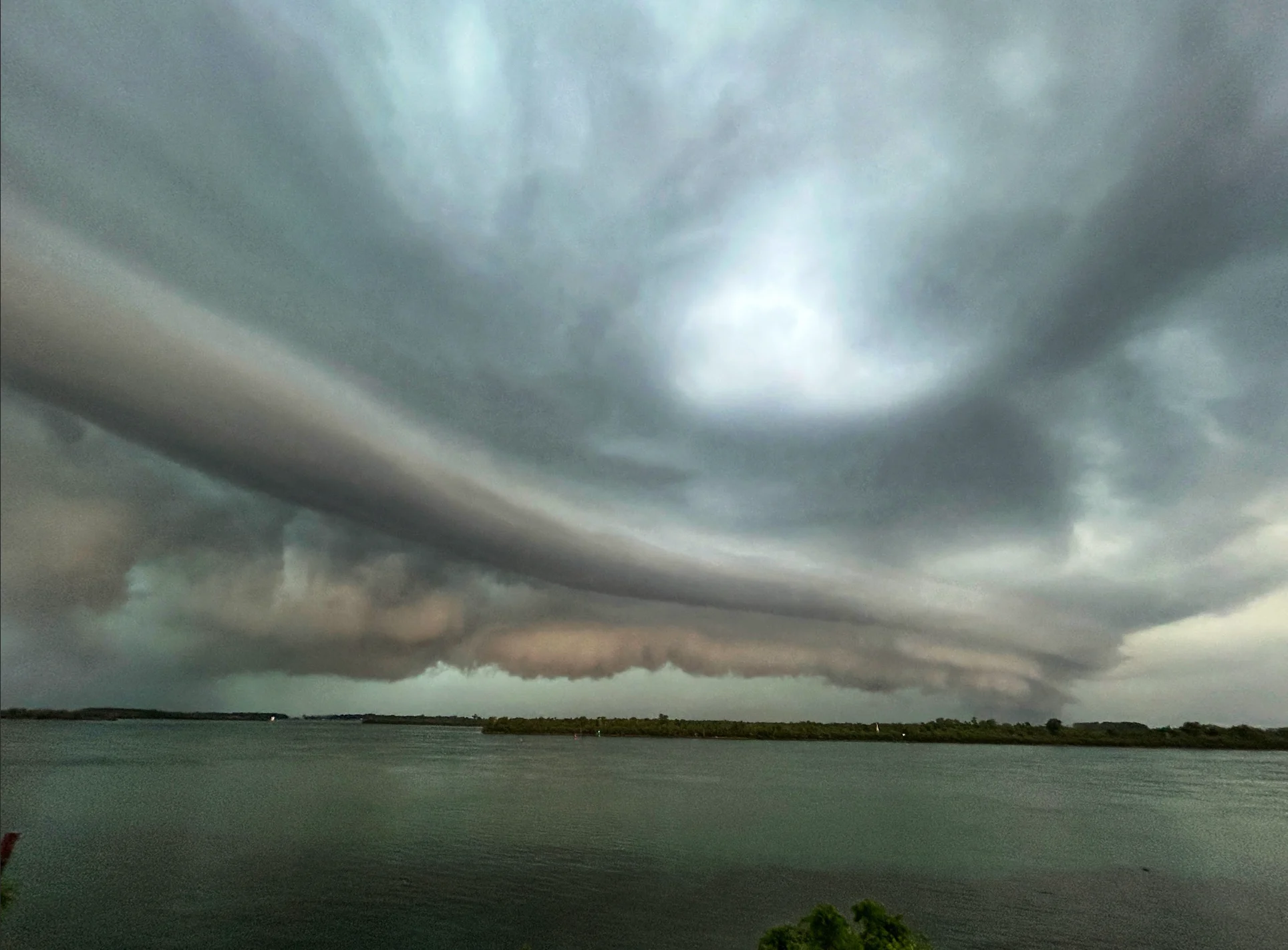 Hazardous heat in Ontario grows with rising severe storm, tornado risk ...
