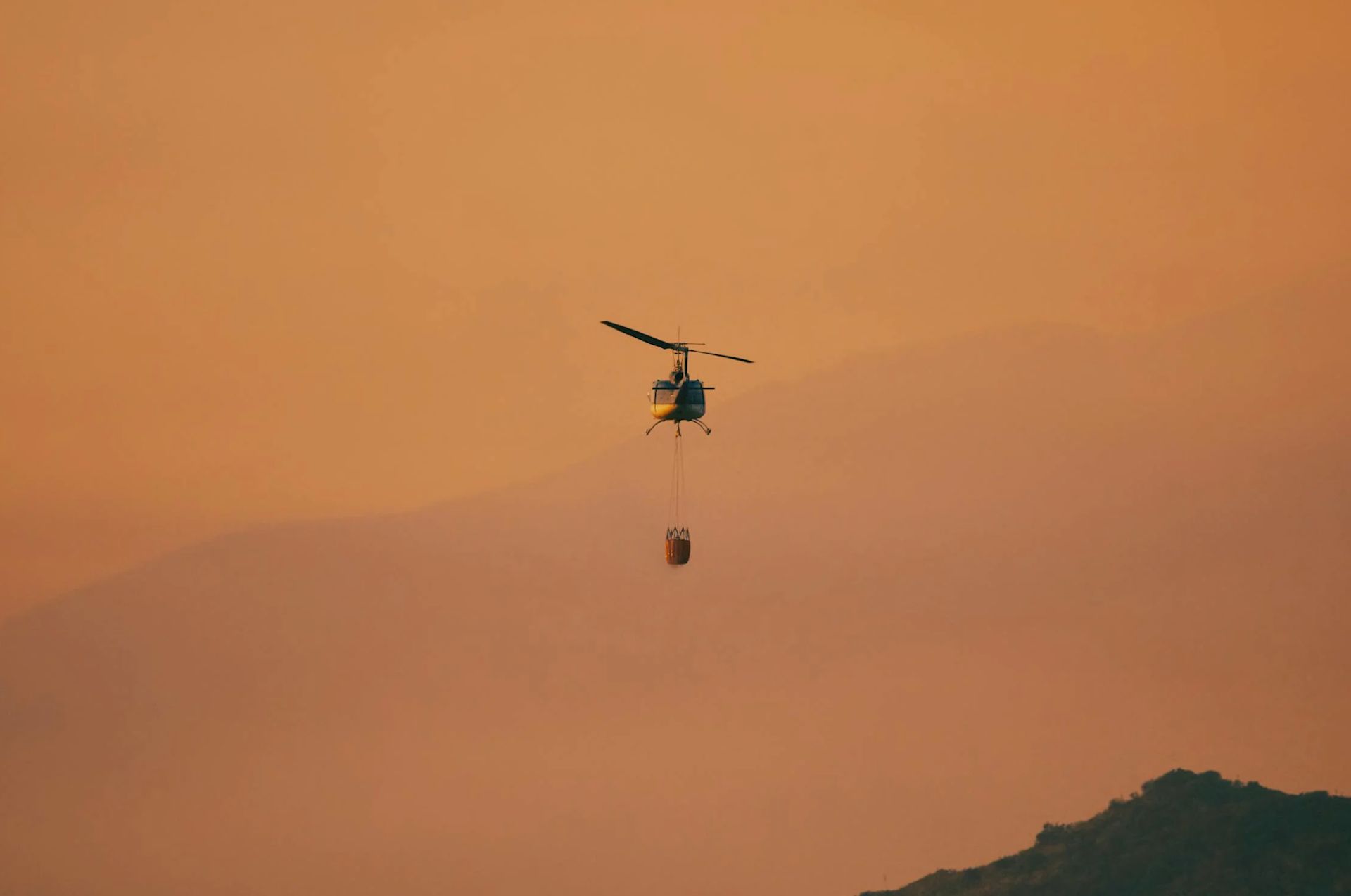 ASK A MET: How wildfire smoke turns the sky an eerie red - The Weather ...