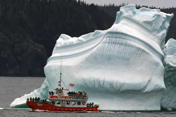 Iceberg loses world's biggest title claim after 80 per cent ice loss ...
