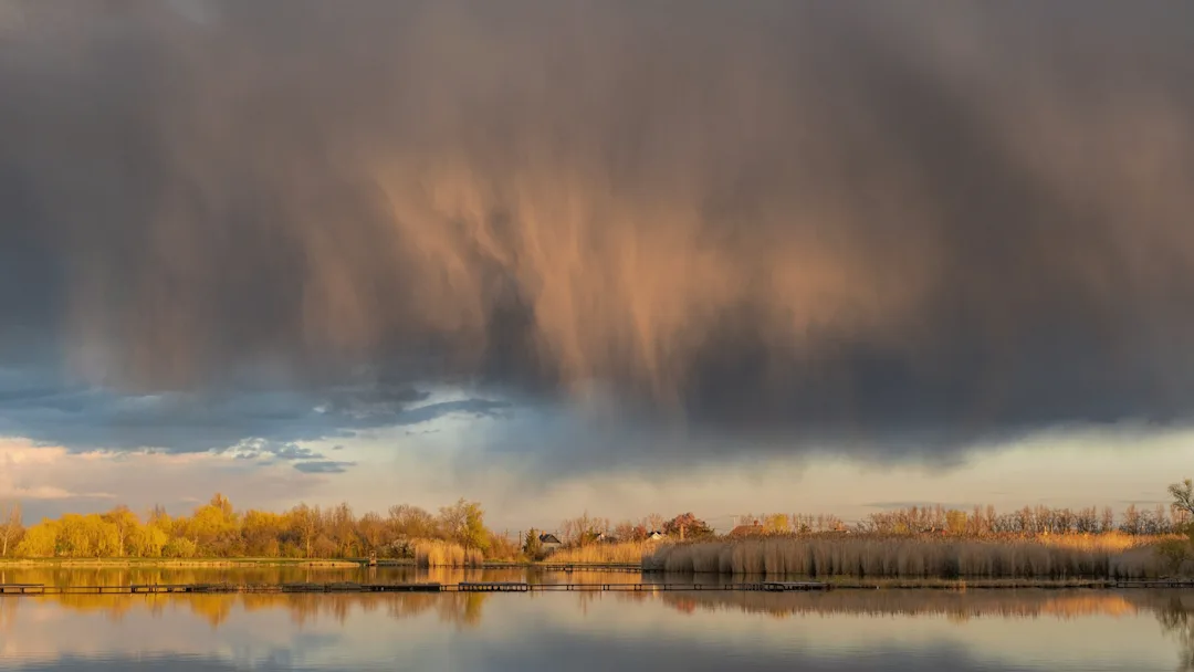 Virga is nature’s disappearing act hidden in plain sight - The Weather ...