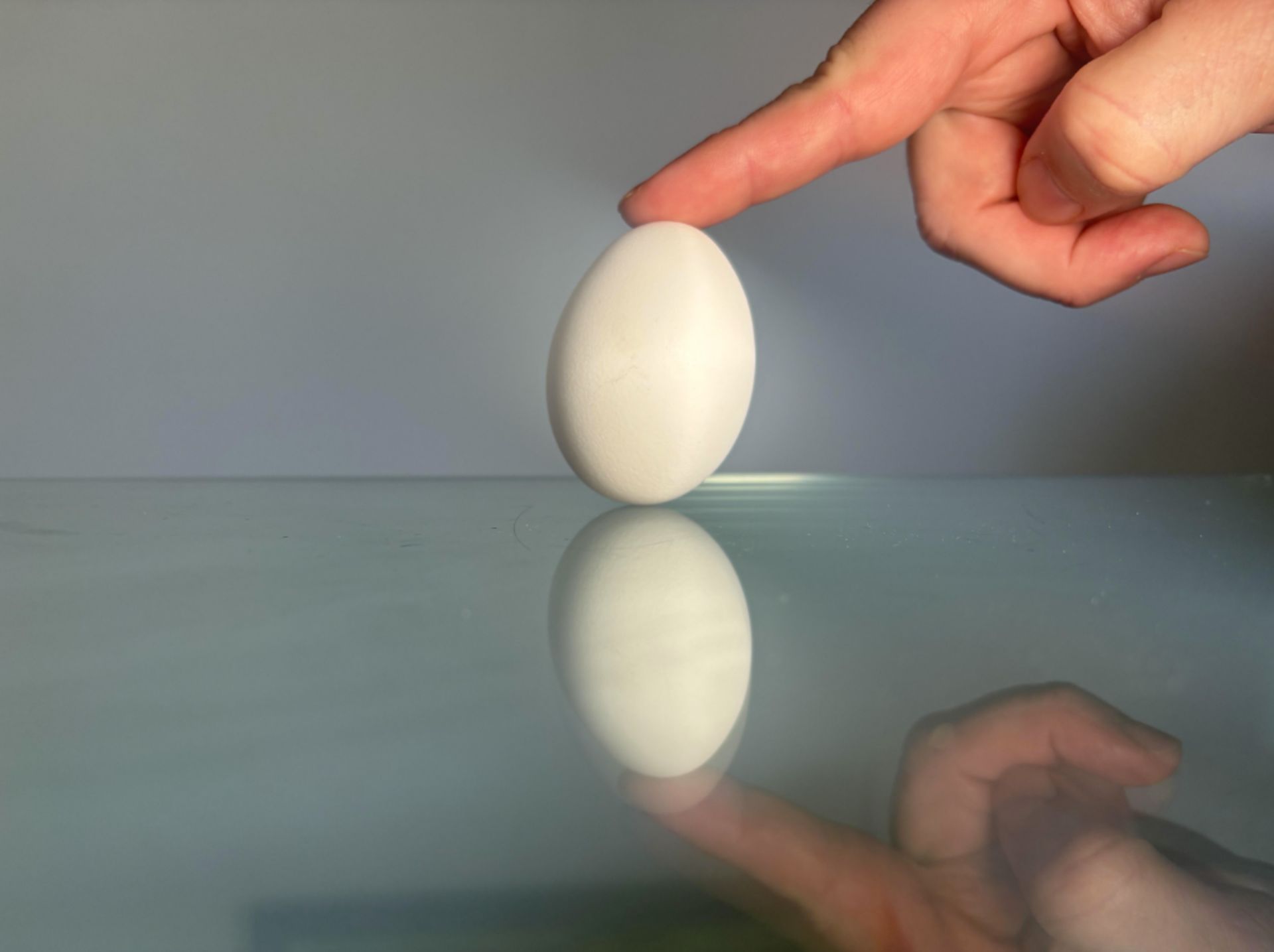 Can you balance an egg on the spring equinox? - The Weather Network