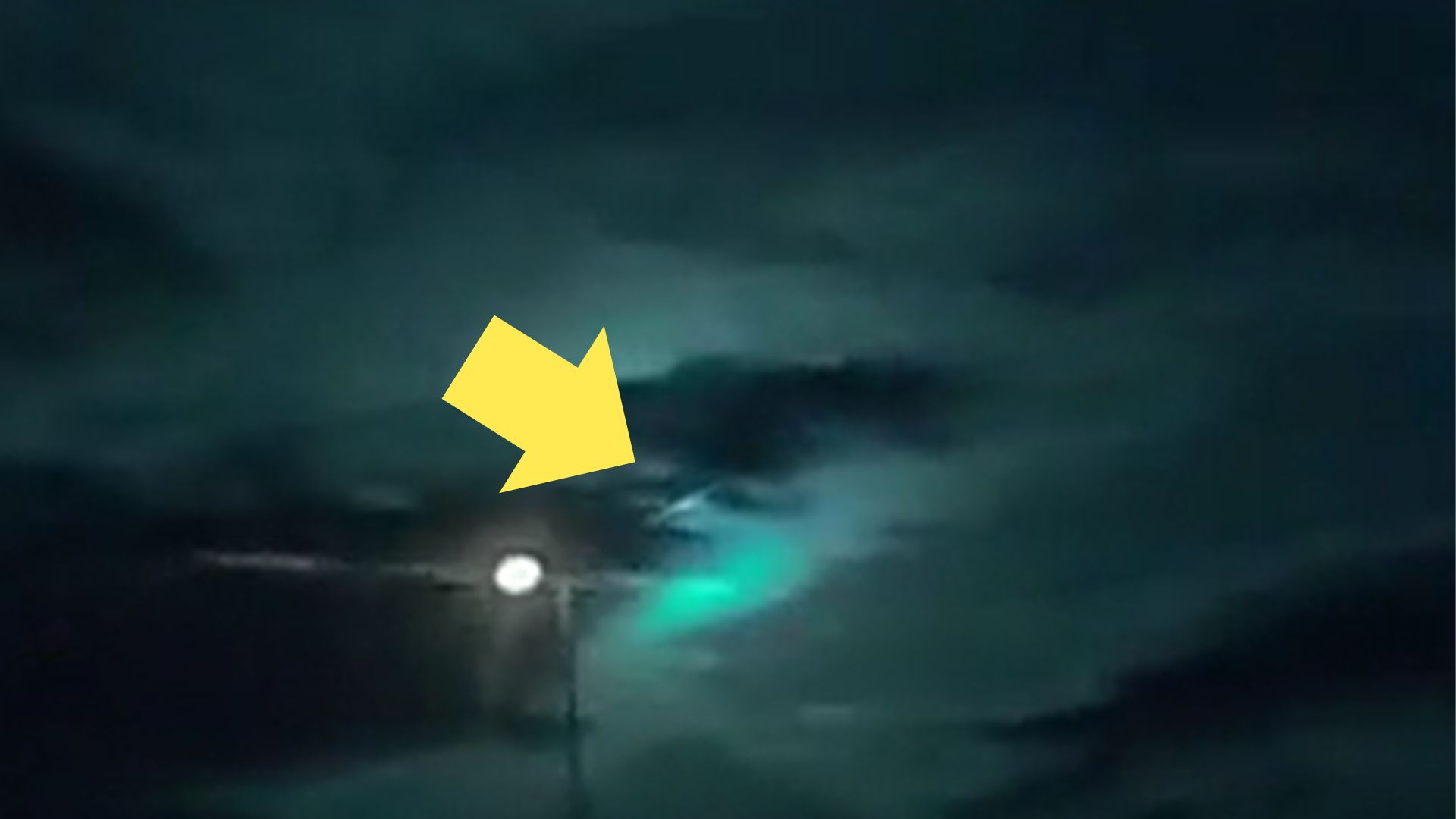 MUST SEE: Incredible fireball lights up sky over major Canadian city ...