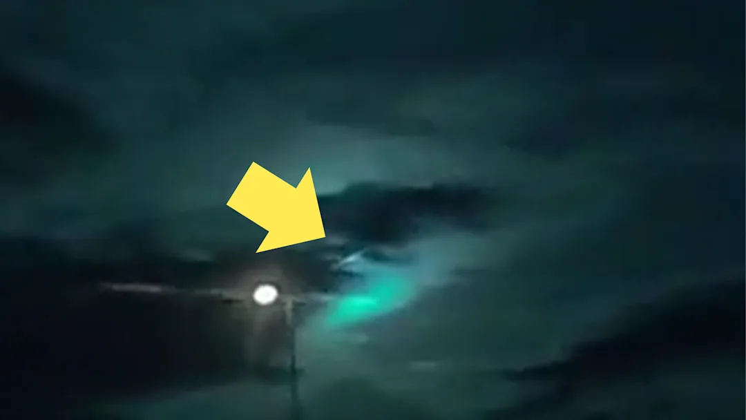 MUST SEE: Incredible fireball lights up sky over major Canadian city ...