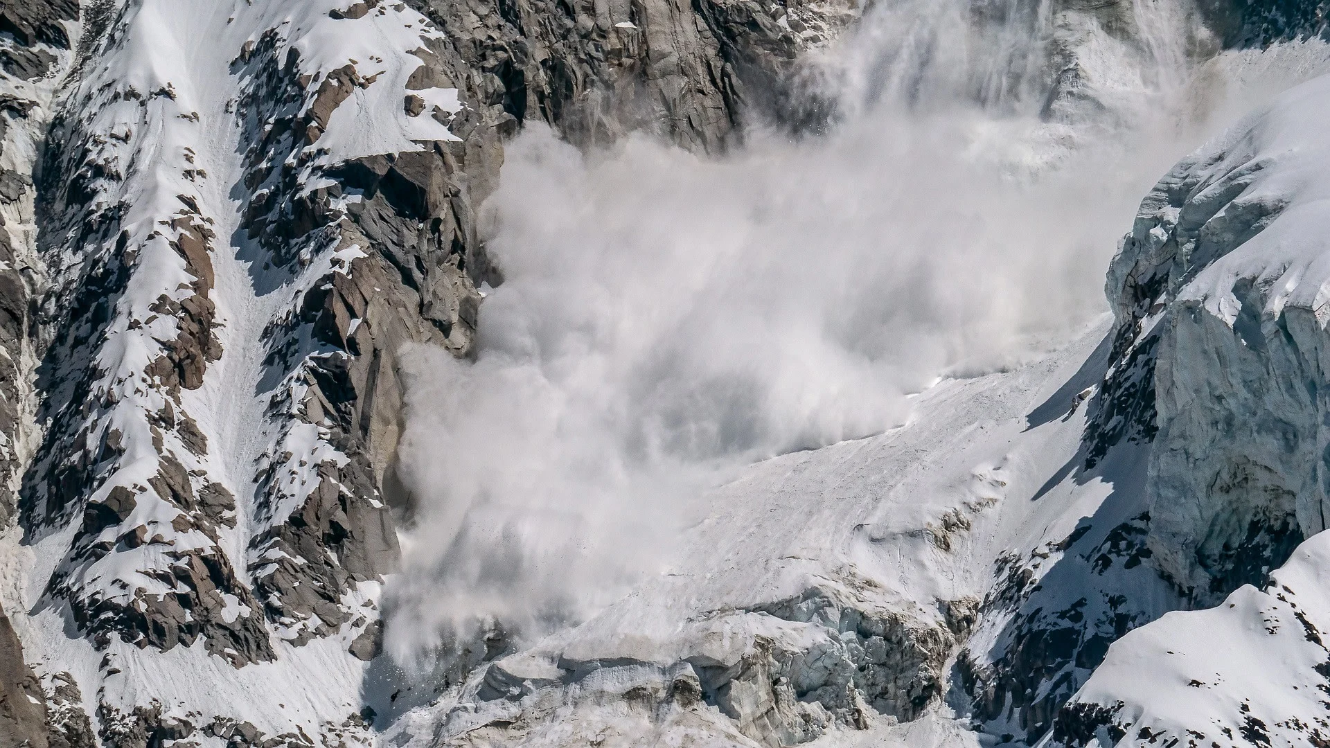 Do not underestimate the hidden dangers of tree wells on the slopes ...
