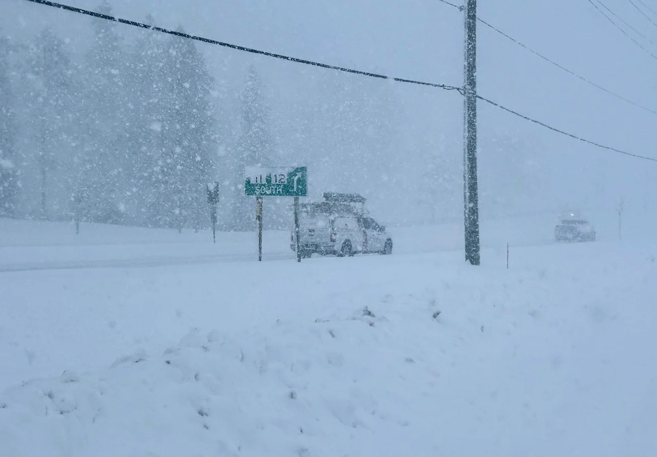 Severe lake-effect snow event to bring 30-50+ cm to southern Ontario ...