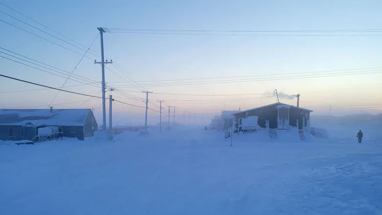 School in Northern Canada drops cold weather cutoff to -60 - The ...