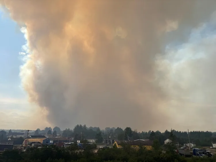 Badger wildfire still contained after hard-fought weekend - The Weather ...