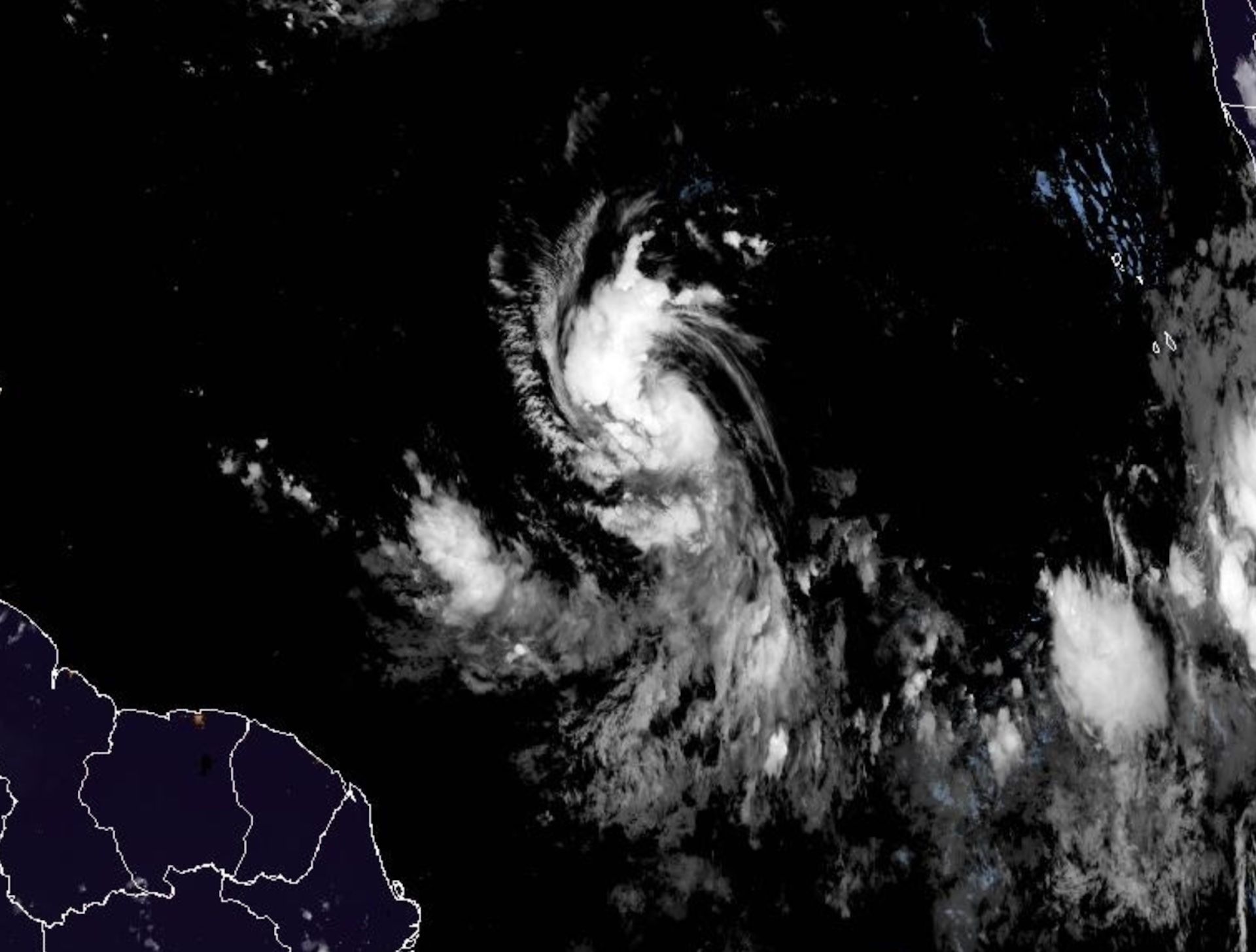 Lee expected to rapidly intensify to an 'extremely dangerous' hurricane ...