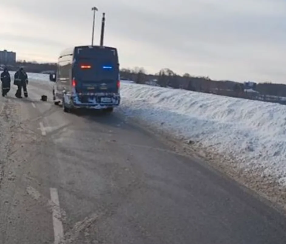 Why are cars flying over Ontario highway guardrails lately? Snow is a ...