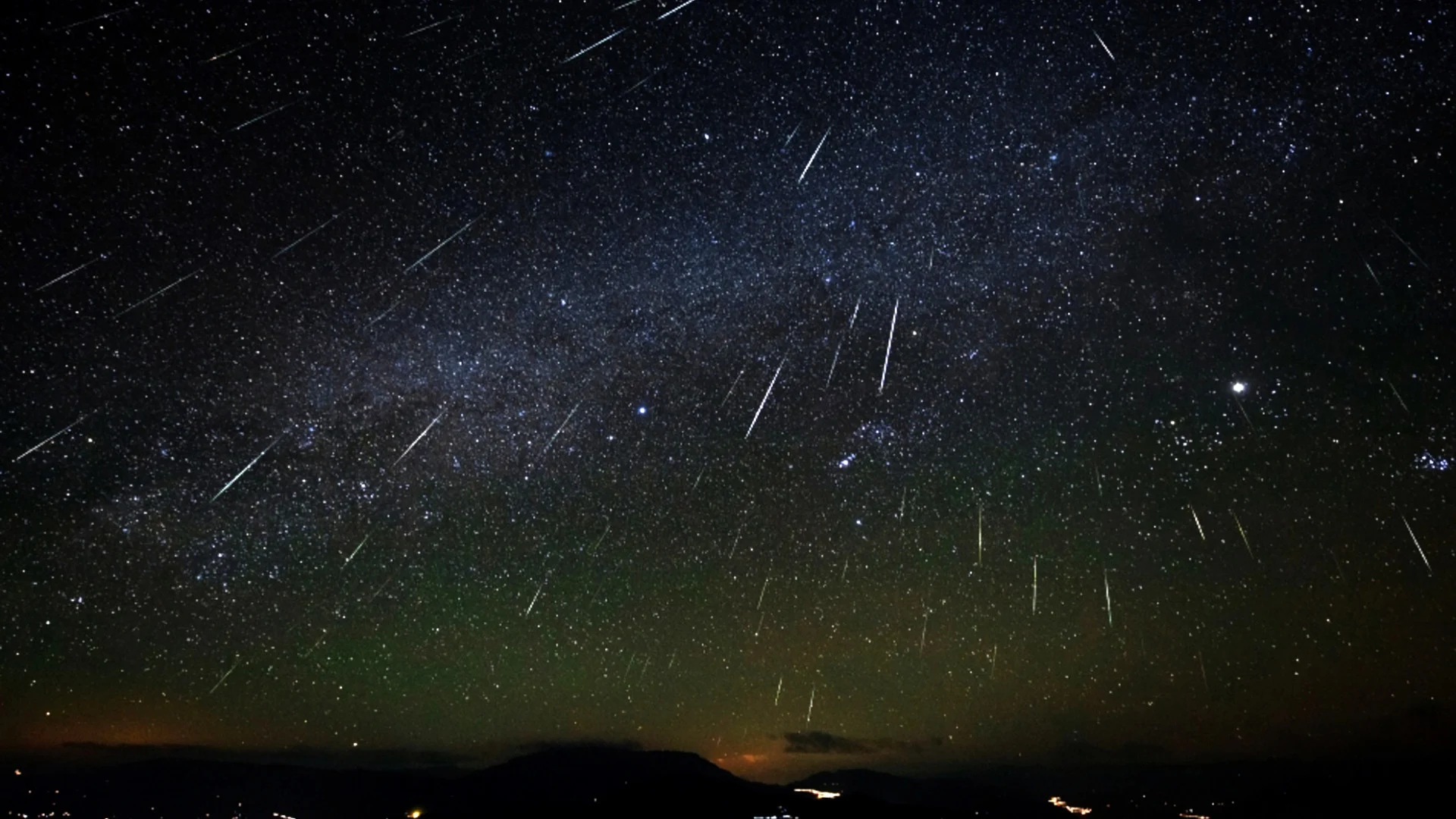 Look up! Geminid meteor shower lights up the sky this week - The ...