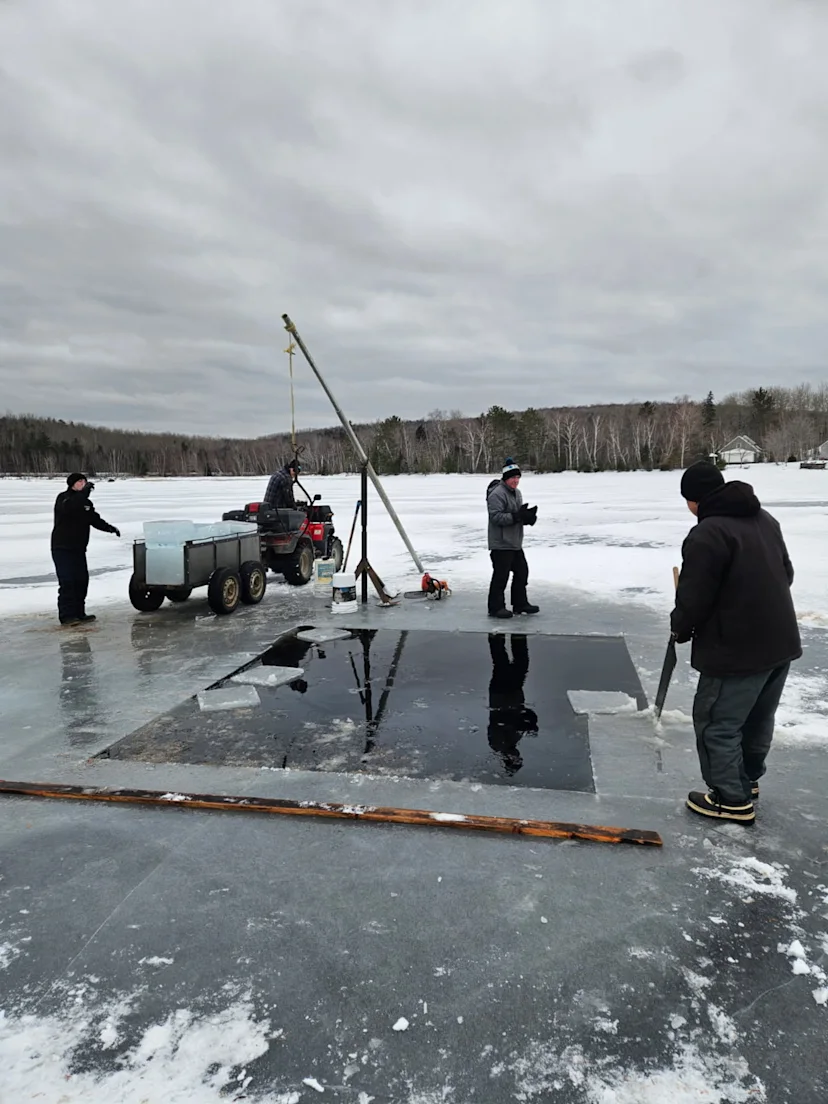 The old-school way these East Coasters keep lake ice cold all summer ...