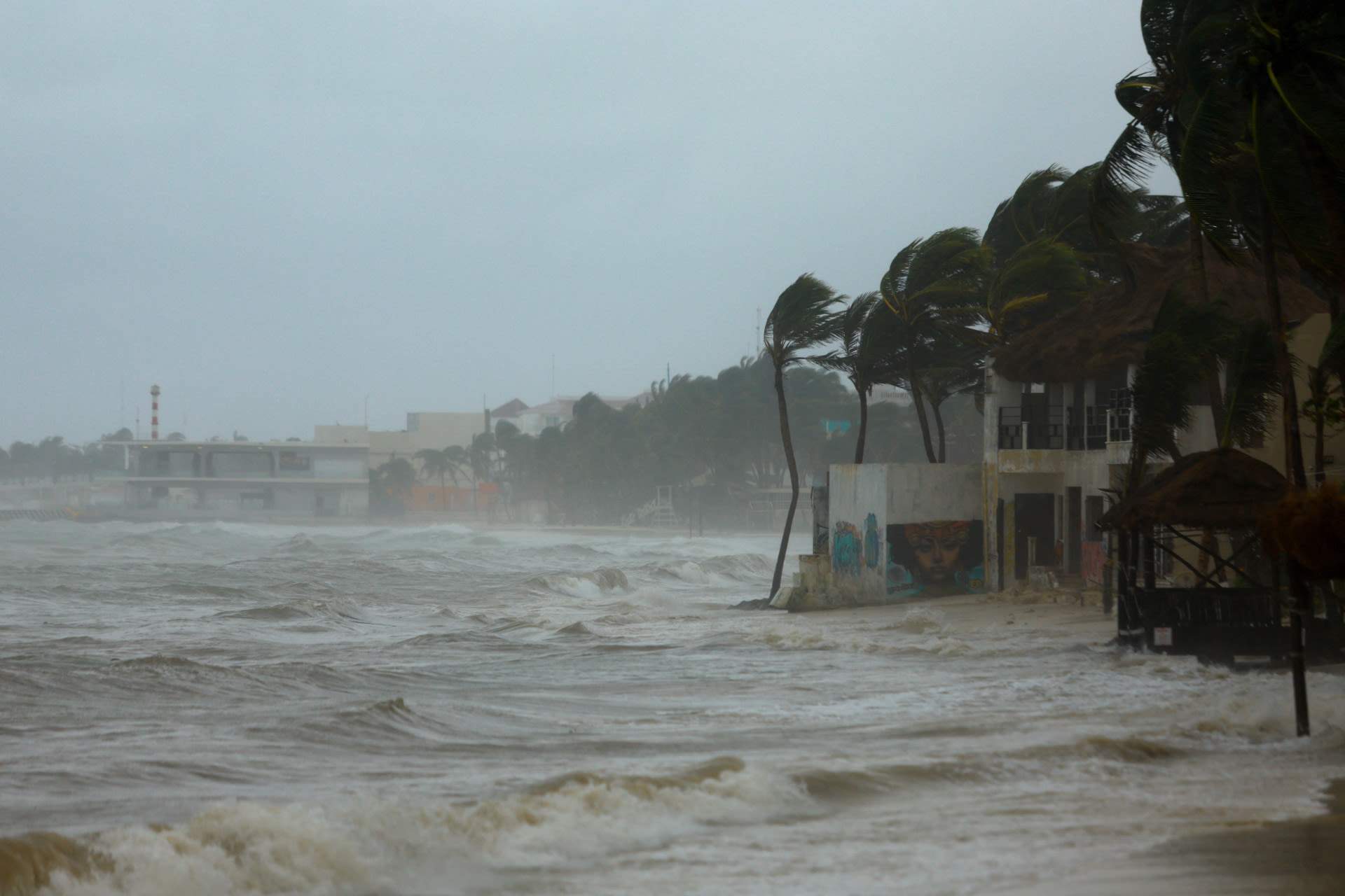 Ouragan Beryl : le Texas se prépare au pire - MétéoMédia