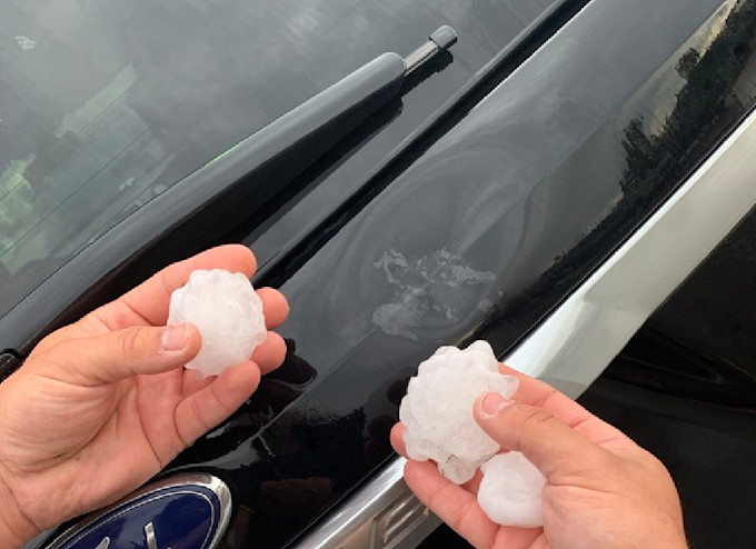 The Weather Network - SEE IT: Grapefruit sized hail in Alberta shatters ...