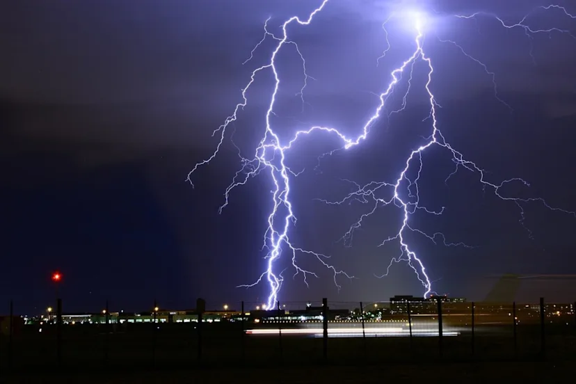 Safety tips to avoid a lightning strike during a thunderstorm - The ...