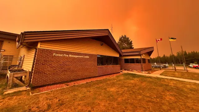 Fire near Sandy Lake First Nation a 'sleeping giant' as evacuation ...