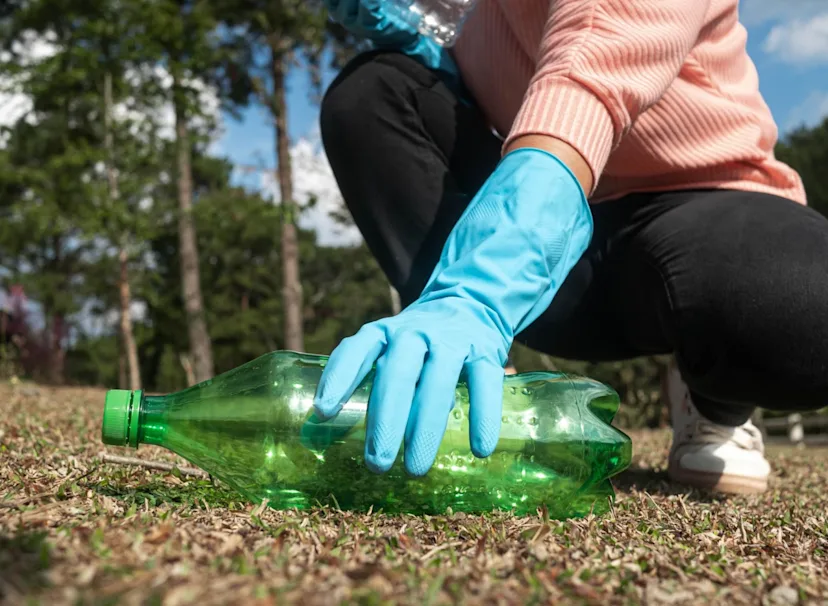 How much microplastics are inside humans? New film unveils a figure ...