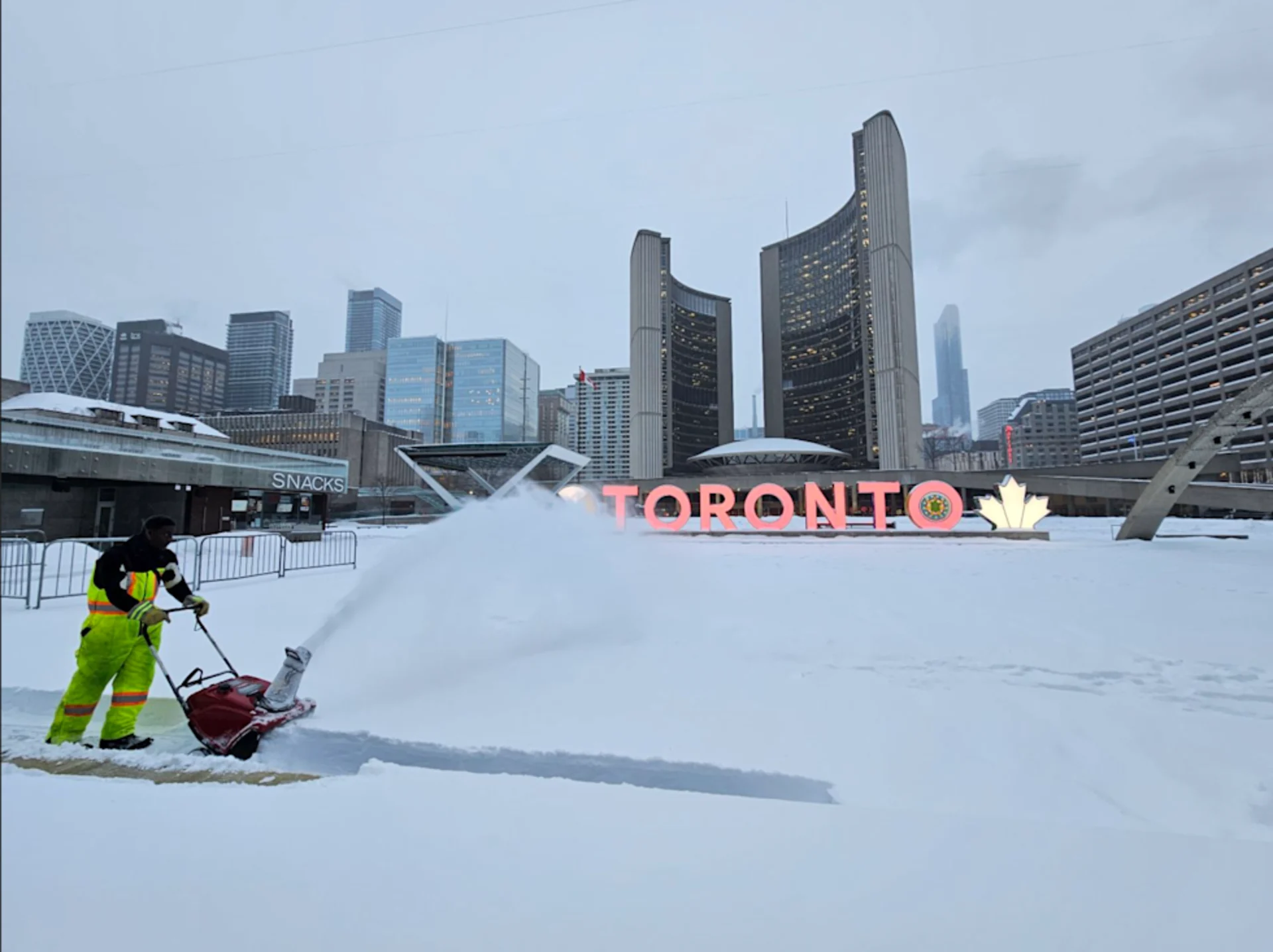 Powerful winds threaten more of a mess in Ontario, and a weekend storm ...