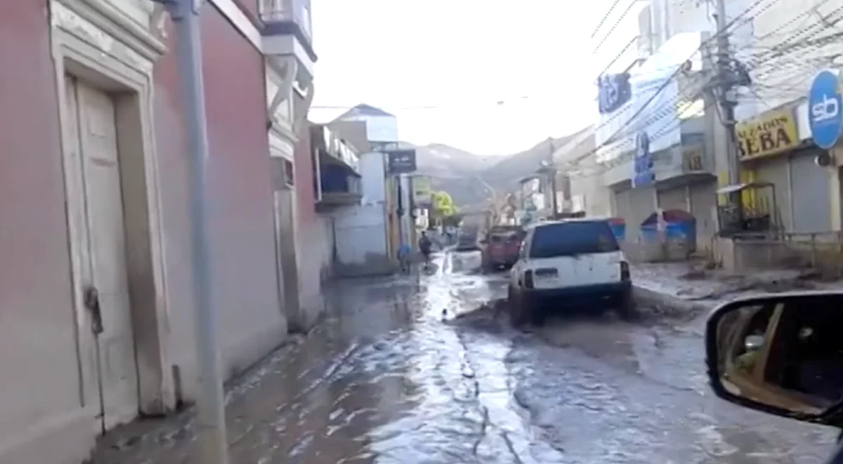 Extremely rare Chile flooding that left tens of thousands homeless ...