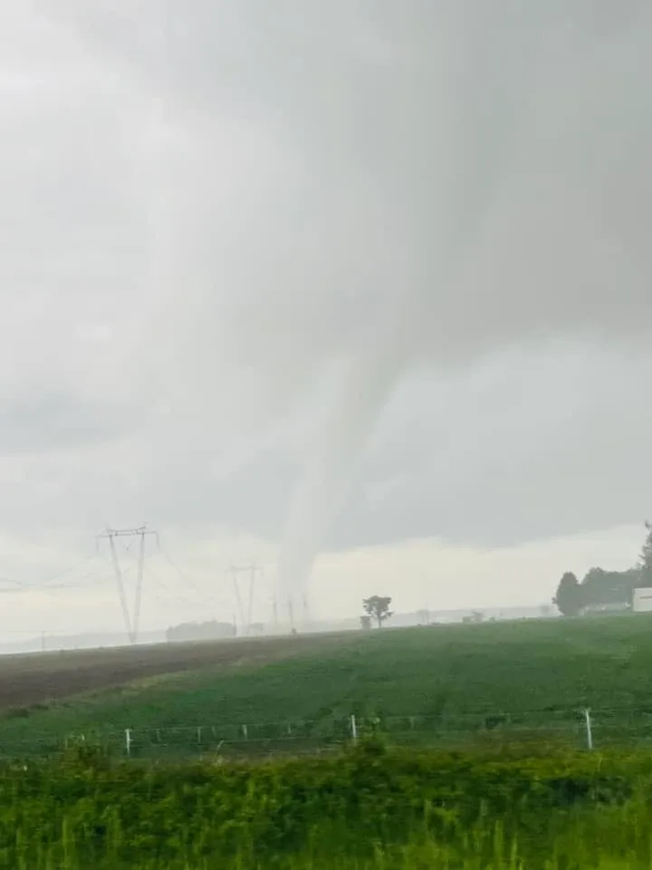Tornade au Québec. : les images sont impressionnantes - MétéoMédia