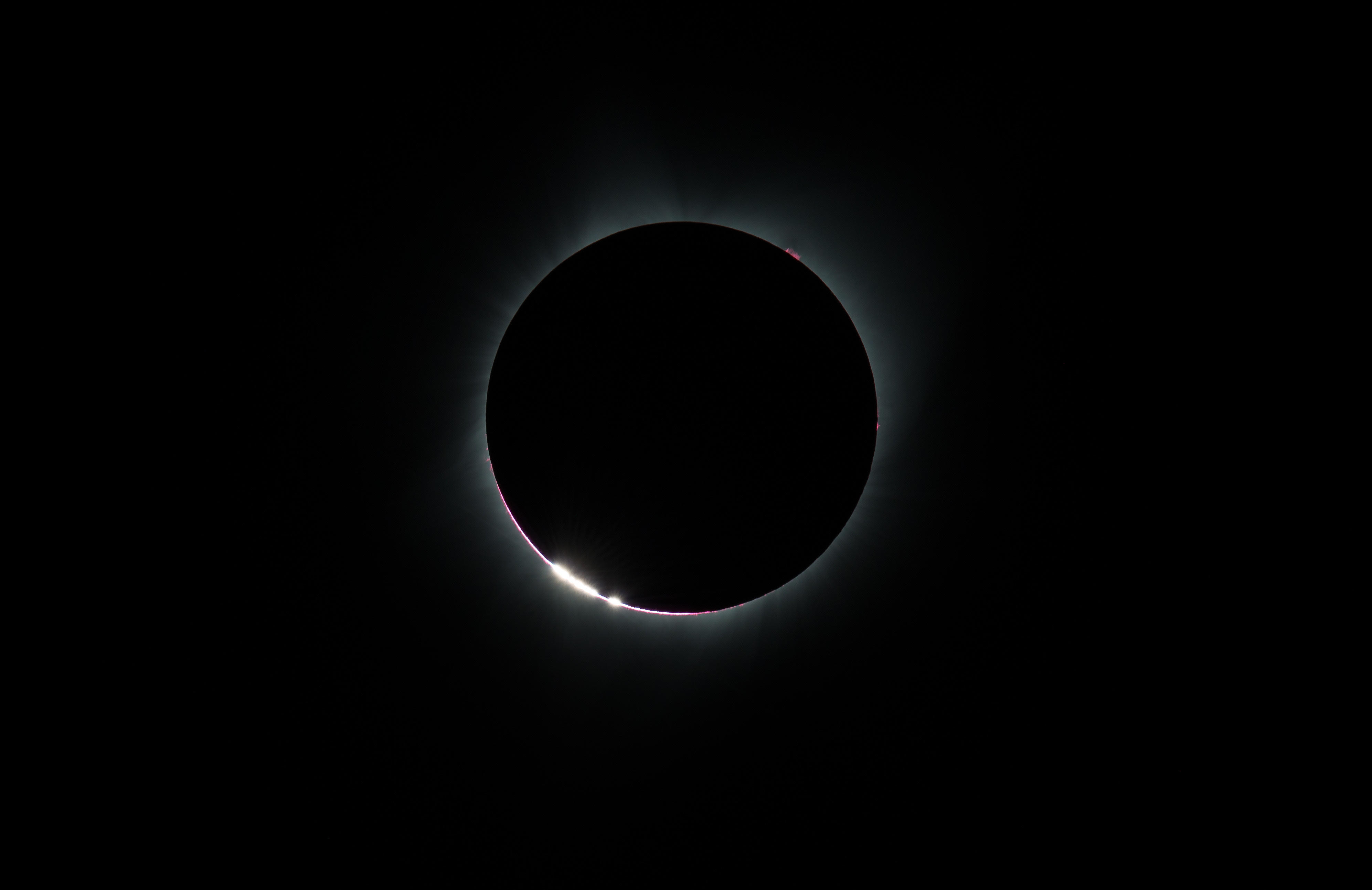 Le Québec, endroit privilégié pour voir l'éclipse totale... S'il fait ...