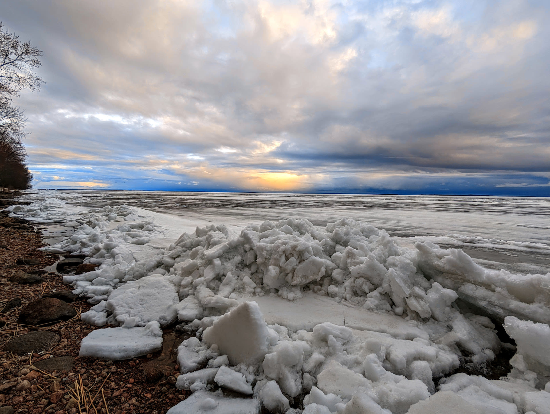 Ice shoves are the hidden danger of the Great Lakes - The Weather Network