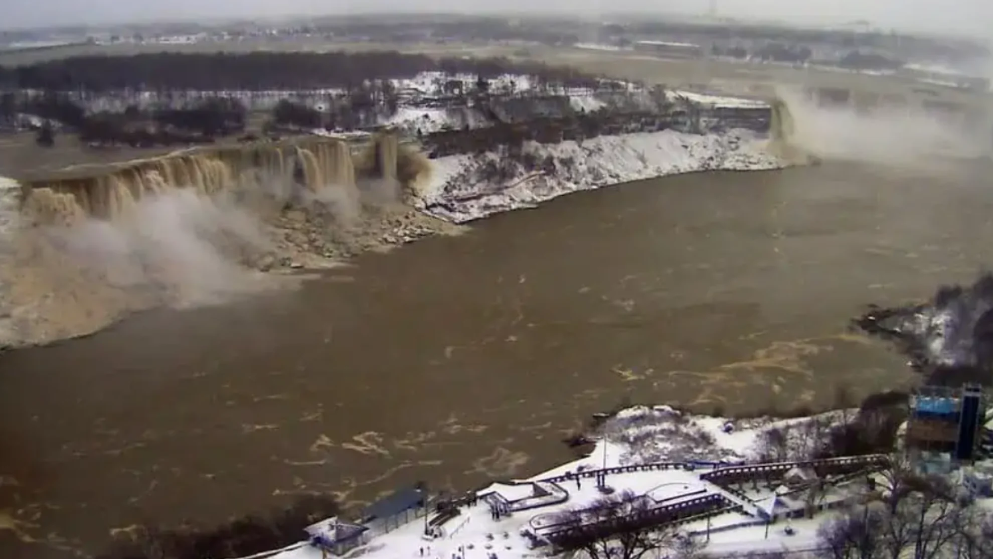 Remembering the Christmas Niagara Falls turned brown - The Weather Network